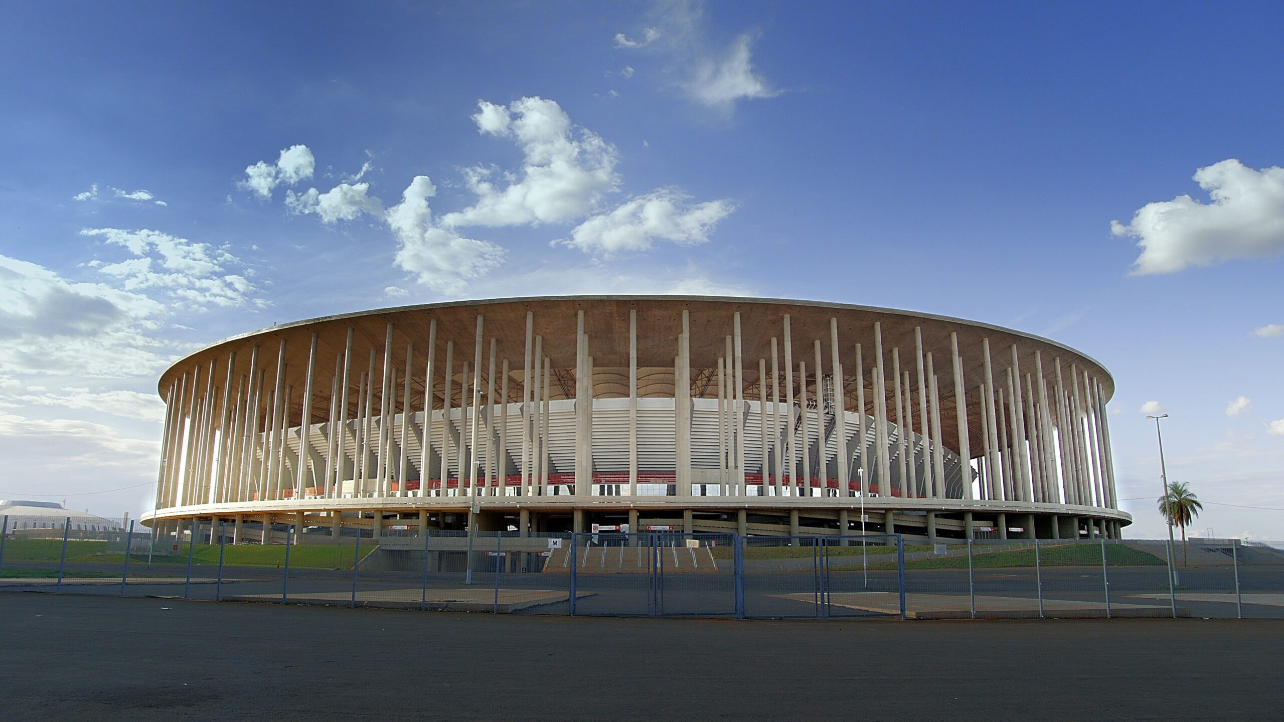 Fachada da Arena BRB Mané Garricha - Imagin